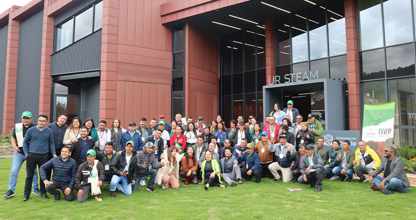 Segundo encuentro de experiencias asociativas y escuela de liderazgo en UR STEAM | Universidad ...